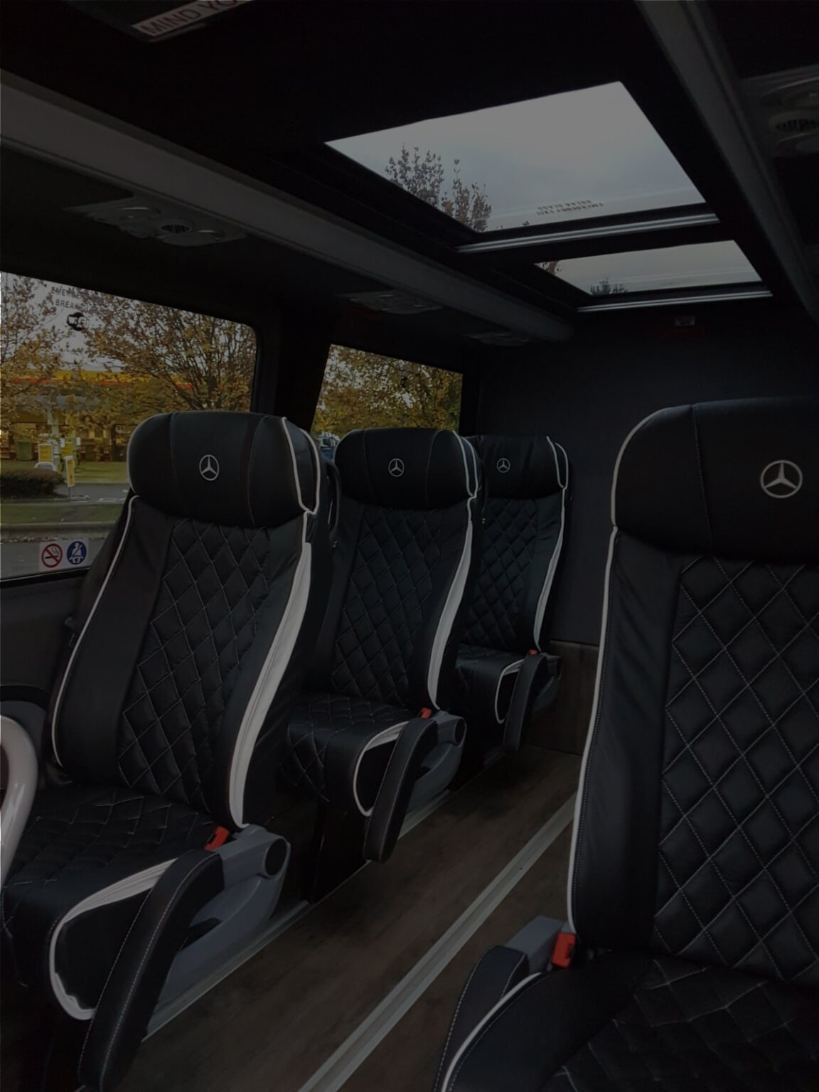 Mini Coaches & Mini Buses For Hire With Driver In Glasgow